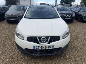 White Nissan Qashqai 2013 in Taurage, with an engine capacity of 1.60 L and mileage of 200 thousand km for 3900 €, photo 3 on AUTOMOTO.COM.LV