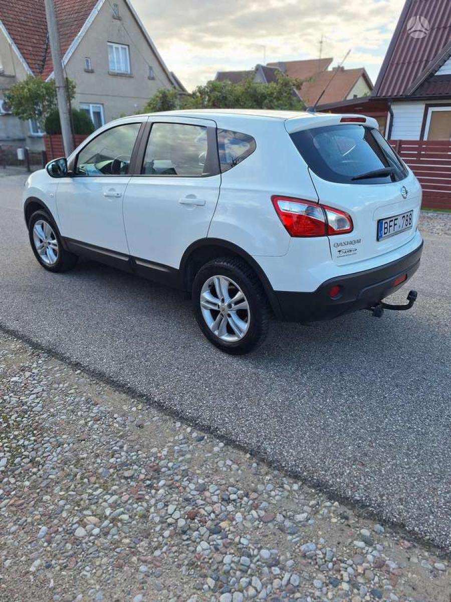 Balts Nissan Qashqai 2013 Marijampole, ar dzinēja tilpumu 1.60 L un nobraukumu 100 tūkst. km par 5800 €, foto 3 vietnē AUTOMOTO.COM.LV