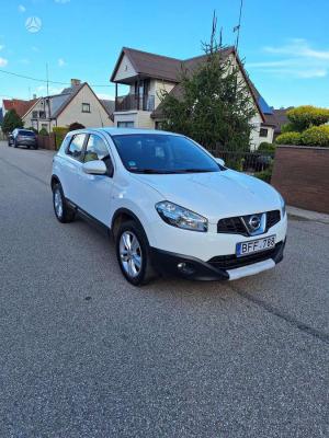 Balts Nissan Qashqai 2013 Marijampole, ar dzinēja tilpumu 1.60 L un nobraukumu 100 tūkst. km par 5800 €, foto 4 vietnē AUTOMOTO.COM.LV