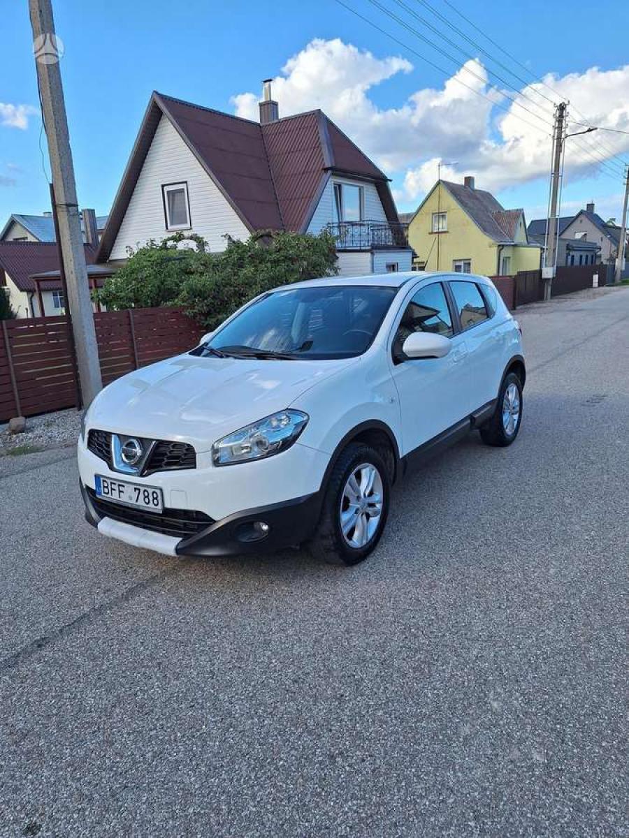 Balts Nissan Qashqai 2013 Marijampole, ar dzinēja tilpumu 1.60 L un nobraukumu 100 tūkst. km par 5800 €, foto 5 vietnē AUTOMOTO.COM.LV