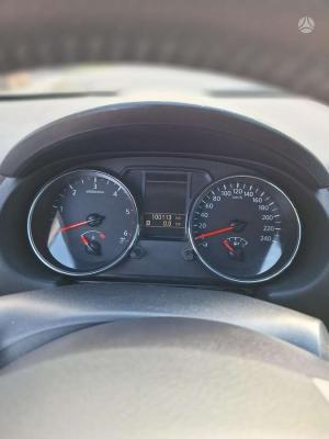 Balts Nissan Qashqai 2013 Marijampole, ar dzinēja tilpumu 1.60 L un nobraukumu 100 tūkst. km par 5800 €, foto 8 vietnē AUTOMOTO.COM.LV