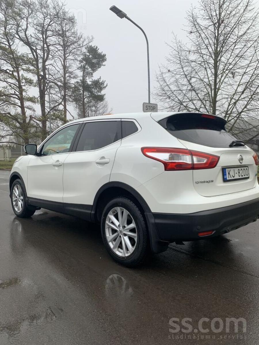 Balts Nissan Qashqai 2014 Ogre, ar dzinēja tilpumu 1.60 L un nobraukumu 172 tūkst. km par 8200 €, foto 4 vietnē AUTOMOTO.COM.LV