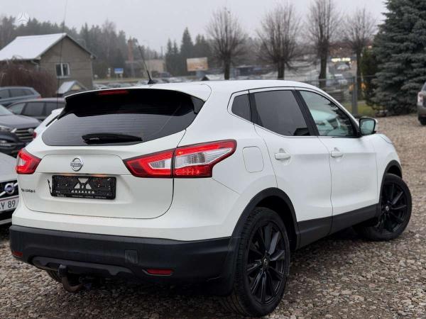 Balts Nissan Qashqai 2014 Utena, ar dzinēja tilpumu 1.46 L un nobraukumu 290 tūkst. km par 6390 €, foto 2 vietnē AUTOMOTO.COM.LV