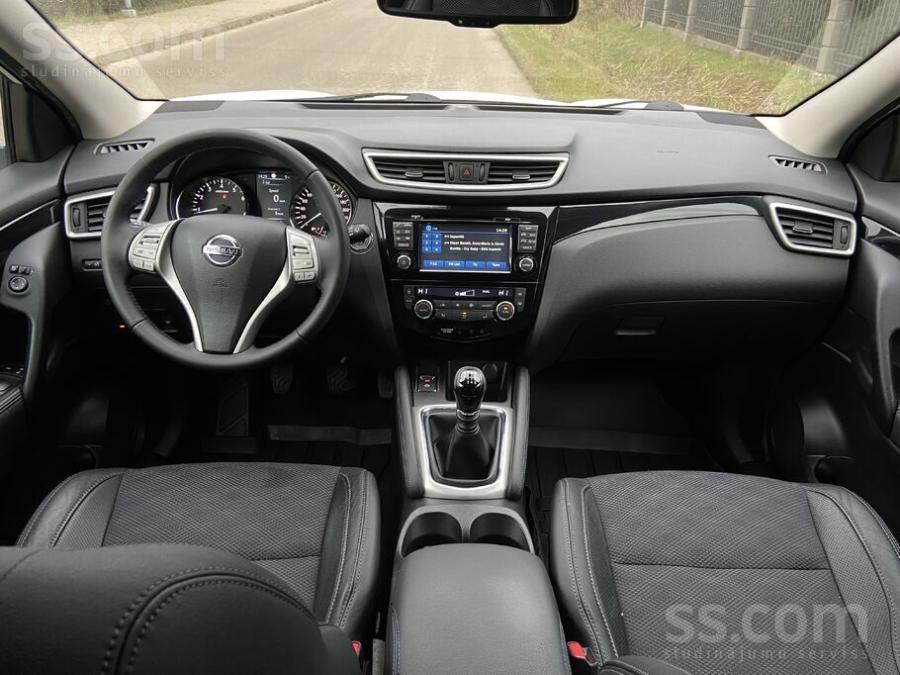 White Nissan Qashqai 2014 in Jelgava, with an engine capacity of 1.20 L and mileage of 0 thousand km for 7290 €, photo 10 on AUTOMOTO.COM.LV