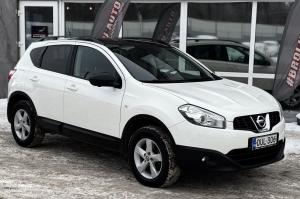 White Nissan Qashqai 2014 in Radviliskis, with an engine capacity of 1.60 L and mileage of 224 thousand km for 5750 €, photo 4 on AUTOMOTO.COM.LV