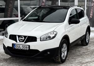 White Nissan Qashqai 2014 in Radviliskis, with an engine capacity of 1.60 L and mileage of 224 thousand km for 5750 €, photo 5 on AUTOMOTO.COM.LV