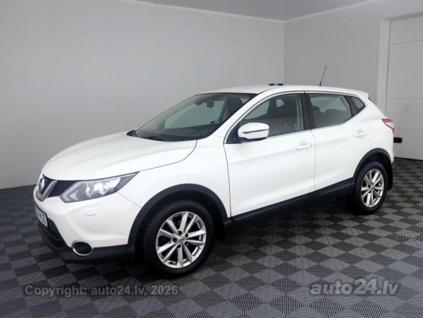 White Nissan Qashqai 2014 in Tallinn, with an engine capacity of 1.20 L and mileage of 82 thousand km for 5999 €, photo 2 on AUTOMOTO.COM.LV