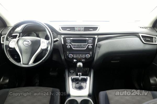 White Nissan Qashqai 2014 in Tallinn, with an engine capacity of 1.20 L and mileage of 82 thousand km for 5999 €, photo 5 on AUTOMOTO.COM.LV