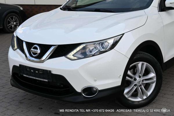 White Nissan Qashqai 2014 in Kretinga, with an engine capacity of 1.60 L and mileage of 255 thousand km for 9999 €, photo 4 on AUTOMOTO.COM.LV