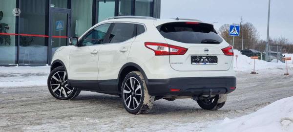 Balts Nissan Qashqai 2014 Šauļi, ar dzinēja tilpumu 1.60 L un nobraukumu 209 tūkst. km par 8600 €, foto 5 vietnē AUTOMOTO.COM.LV