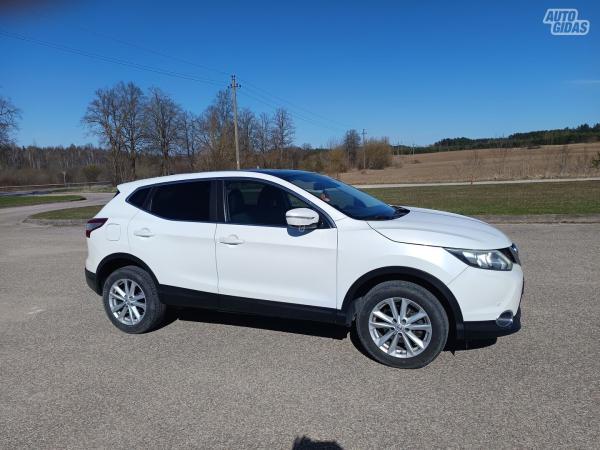 Balts Nissan Qashqai 2014 Viļņa, ar dzinēja tilpumu 1.50 L un nobraukumu 233 tūkst. km par 8300 €, foto 1 vietnē AUTOMOTO.COM.LV