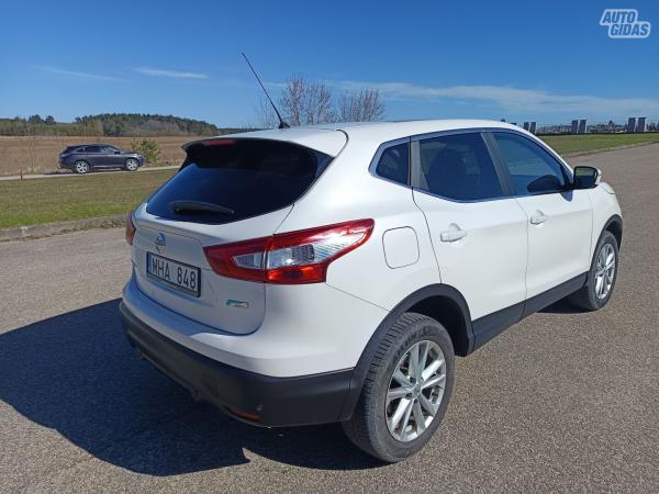 Balts Nissan Qashqai 2014 Viļņa, ar dzinēja tilpumu 1.50 L un nobraukumu 233 tūkst. km par 8300 €, foto 6 vietnē AUTOMOTO.COM.LV
