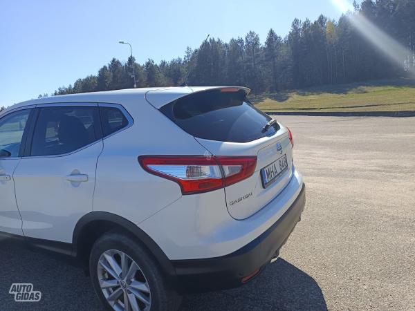 Balts Nissan Qashqai 2014 Viļņa, ar dzinēja tilpumu 1.50 L un nobraukumu 233 tūkst. km par 8300 €, foto 7 vietnē AUTOMOTO.COM.LV