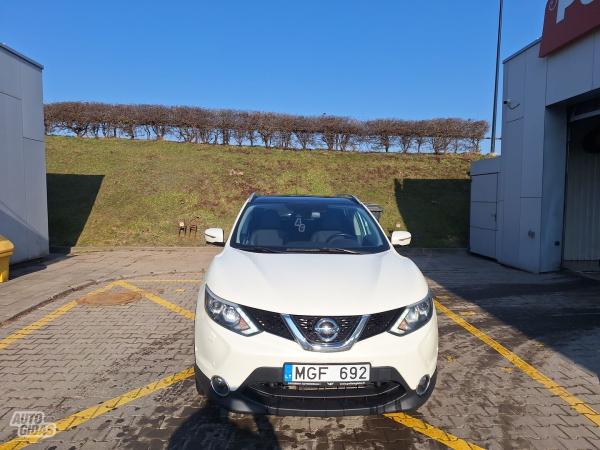 Balts Nissan Qashqai 2014 Viļņa, ar dzinēja tilpumu 1.20 L un nobraukumu 226 tūkst. km par 7000 €, foto 1 vietnē AUTOMOTO.COM.LV