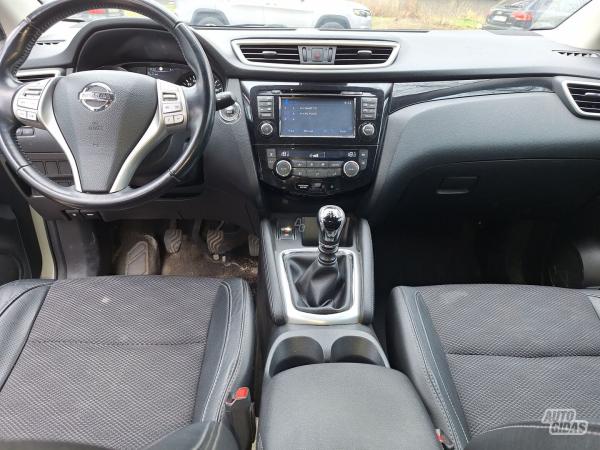 Balts Nissan Qashqai 2014 Viļņa, ar dzinēja tilpumu 1.20 L un nobraukumu 226 tūkst. km par 7000 €, foto 7 vietnē AUTOMOTO.COM.LV