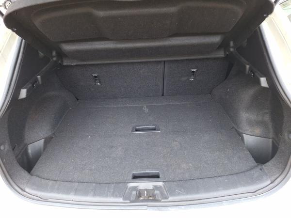 Balts Nissan Qashqai 2014 Viļņa, ar dzinēja tilpumu 1.20 L un nobraukumu 226 tūkst. km par 7000 €, foto 10 vietnē AUTOMOTO.COM.LV