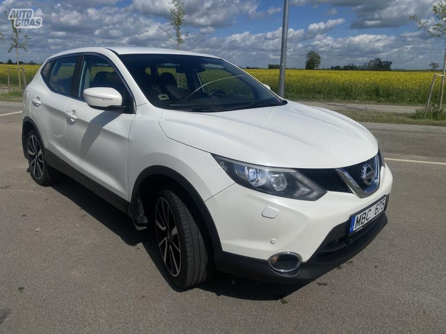 Balts Nissan Qashqai 2014 Marijampole, ar dzinēja tilpumu 1.20 L un nobraukumu 147 tūkst. km par 7600 €, foto 5 vietnē AUTOMOTO.COM.LV