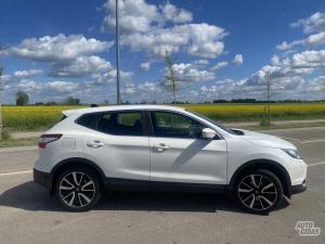 Balts Nissan Qashqai 2014 Marijampole, ar dzinēja tilpumu 1.20 L un nobraukumu 147 tūkst. km par 7600 €, foto 6 vietnē AUTOMOTO.COM.LV