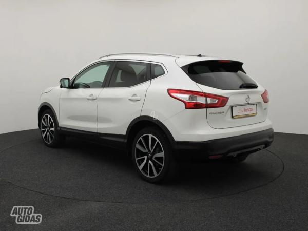 White Nissan Qashqai 2014 in Vilnius, with an engine capacity of 1.20 L and mileage of 185 thousand km for 8599 €, photo 7 on AUTOMOTO.COM.LV