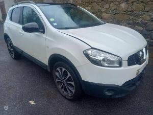 White Nissan Qashqai 2014 in Panevezys, with an engine capacity of 1.60 L and mileage of 250 thousand km for 3150 €, photo 4 on AUTOMOTO.COM.LV
