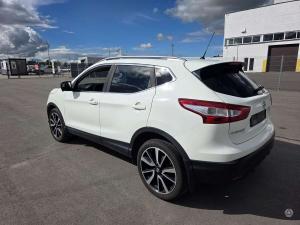 Balts Nissan Qashqai 2014 Marijampole, ar dzinēja tilpumu 1.46 L un nobraukumu 226 tūkst. km par 7400 €, foto 11 vietnē AUTOMOTO.COM.LV