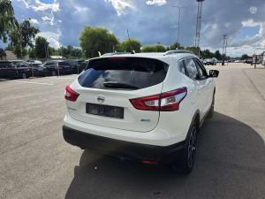 Balts Nissan Qashqai 2014 Marijampole, ar dzinēja tilpumu 1.46 L un nobraukumu 226 tūkst. km par 7400 €, foto 14 vietnē AUTOMOTO.COM.LV