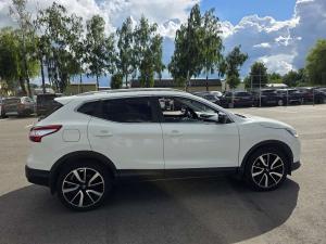 Balts Nissan Qashqai 2014 Marijampole, ar dzinēja tilpumu 1.46 L un nobraukumu 226 tūkst. km par 7400 €, foto 17 vietnē AUTOMOTO.COM.LV