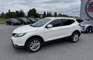 White Nissan Qashqai 2014 in Telschi, with an engine capacity of 1.50 L and mileage of 242 thousand km for 7290 €, photo 5 on AUTOMOTO.COM.LV