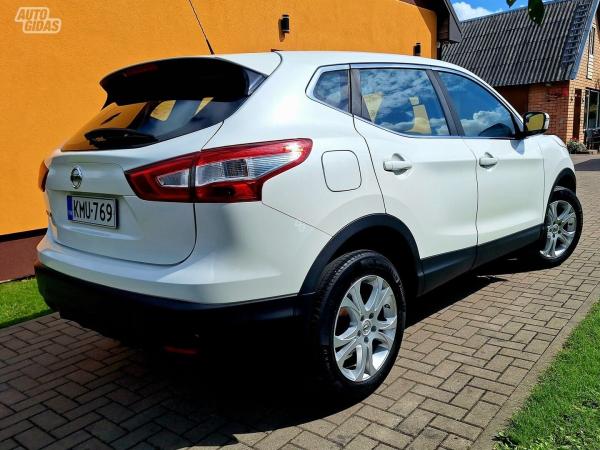 White Nissan Qashqai 2014 in Radviliskis, with an engine capacity of 1.20 L and mileage of 181 thousand km for 7250 €, photo 7 on AUTOMOTO.COM.LV