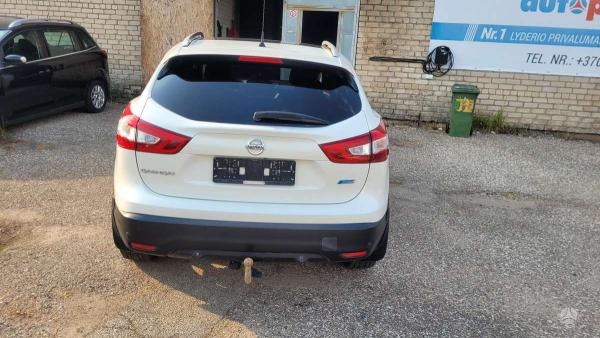 Balts Nissan Qashqai 2014 Telšiai, ar dzinēja tilpumu 1.46 L un nobraukumu 300 tūkst. km par 7700 €, foto 7 vietnē AUTOMOTO.COM.LV