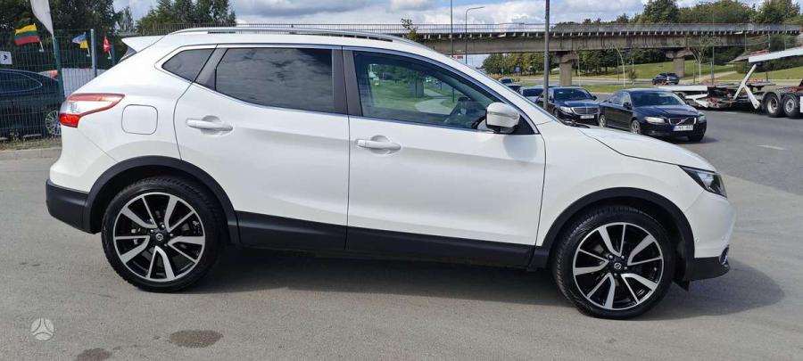 Balts Nissan Qashqai 2014 Kauņa, ar dzinēja tilpumu 1.20 L un nobraukumu 200 tūkst. km par 6499 €, foto 6 vietnē AUTOMOTO.COM.LV