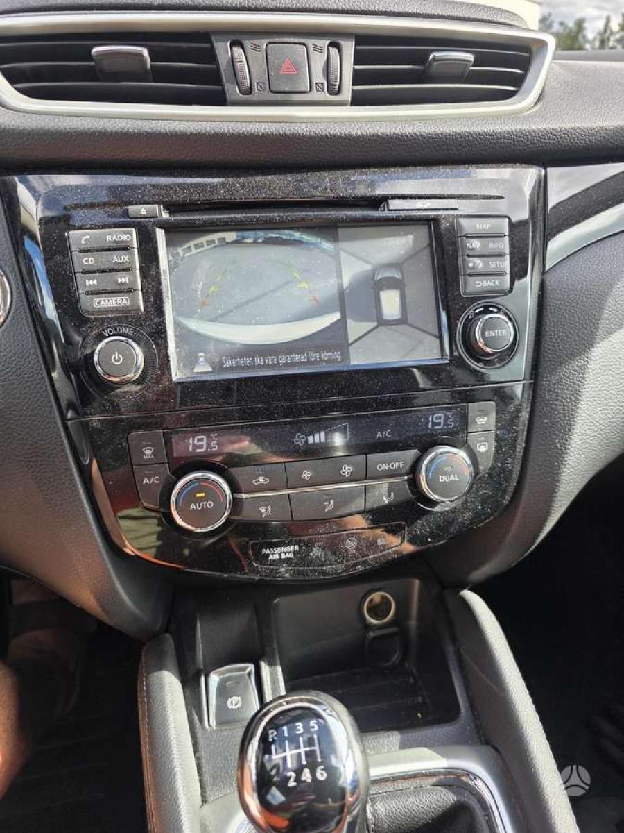 White Nissan Qashqai 2014 in Marijampole, with an engine capacity of 1.46 L and mileage of 239 thousand km for 6800 €, photo 22 on AUTOMOTO.COM.LV