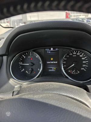 White Nissan Qashqai 2014 in Marijampole, with an engine capacity of 1.46 L and mileage of 239 thousand km for 6800 €, photo 23 on AUTOMOTO.COM.LV