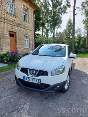 Balts Nissan Qashqai 2014 Rīga, ar dzinēja tilpumu 1.60 L un nobraukumu 261 tūkst. km par 5500 €, foto 8 vietnē AUTOMOTO.COM.LV