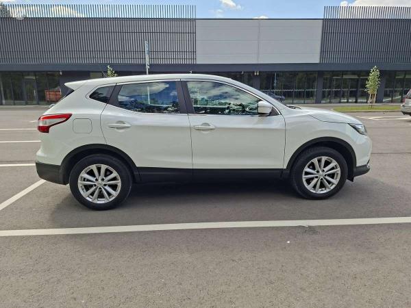 Balts Nissan Qashqai 2014 Utena, ar dzinēja tilpumu 1.46 L un nobraukumu 225 tūkst. km par 6500 €, foto 6 vietnē AUTOMOTO.COM.LV