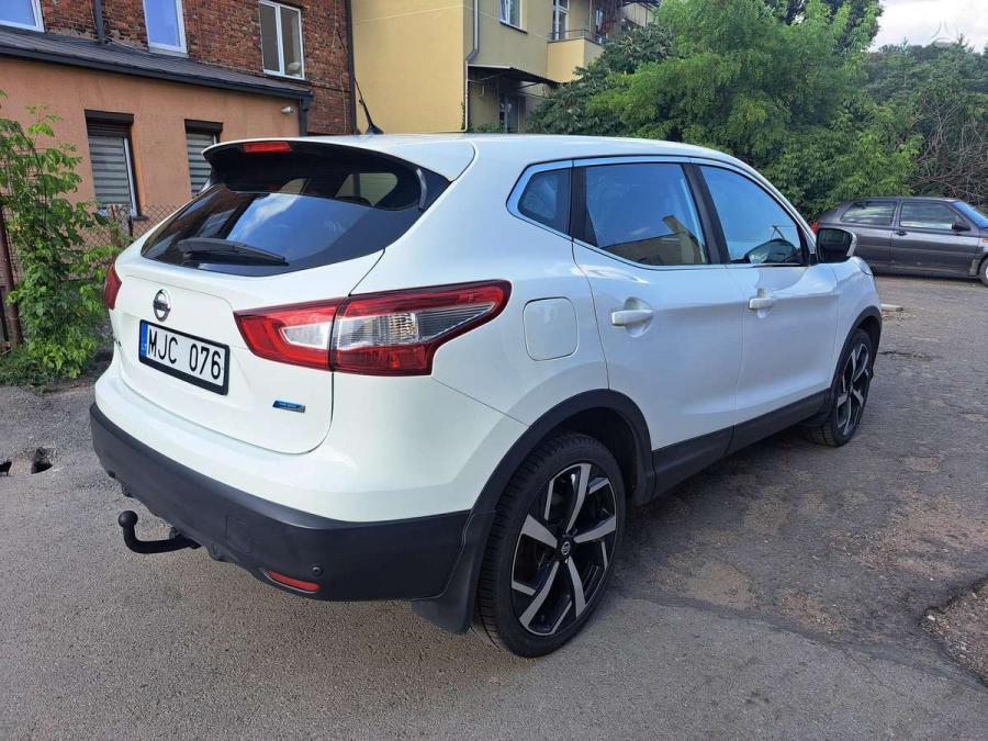 Balts Nissan Qashqai 2014 Kauņa, ar dzinēja tilpumu 1.46 L un nobraukumu 202 tūkst. km par 7500 €, foto 9 vietnē AUTOMOTO.COM.LV
