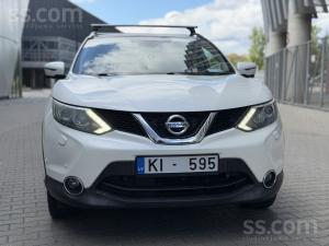 White Nissan Qashqai 2014 in Riga, with an engine capacity of 1.20 L and mileage of 227 thousand km for 8000 €, photo 11 on AUTOMOTO.COM.LV
