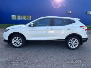 White Nissan Qashqai 2014 in Paide, with an engine capacity of 1.50 L and mileage of 267 thousand km for 7490 €, photo 4 on AUTOMOTO.COM.LV