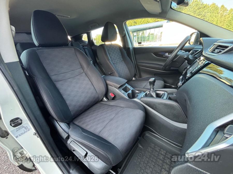 White Nissan Qashqai 2014 in Paide, with an engine capacity of 1.50 L and mileage of 267 thousand km for 7490 €, photo 11 on AUTOMOTO.COM.LV