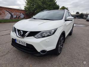 White Nissan Qashqai 2014 in Siauliai, with an engine capacity of 1.20 L and mileage of 192 thousand km for 7500 €, photo  on AUTOMOTO.COM.LV