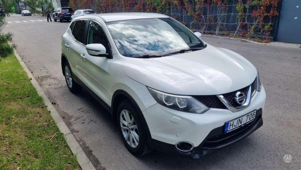 Balts Nissan Qashqai 2014 Viļņa, ar dzinēja tilpumu 1.20 L un nobraukumu 158 tūkst. km par 7700 €, foto 7 vietnē AUTOMOTO.COM.LV