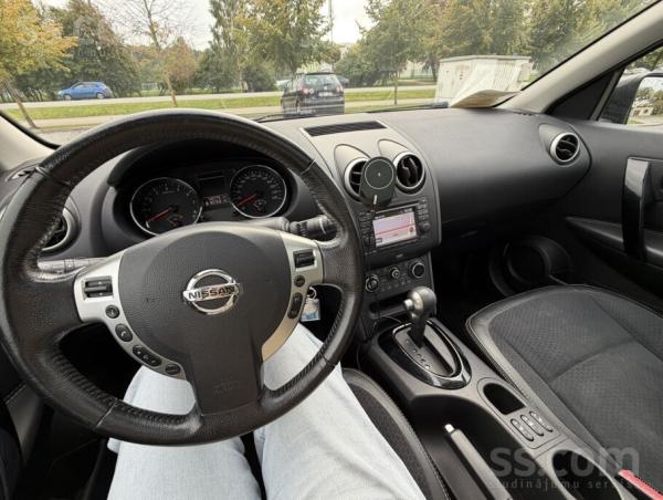 Balts Nissan Qashqai 2014 Rīga, ar dzinēja tilpumu 1.60 L un nobraukumu 145 tūkst. km par 7800 €, foto 9 vietnē AUTOMOTO.COM.LV