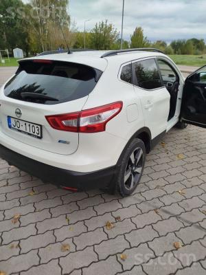 Balts Nissan Qashqai 2014 Jelgava, ar dzinēja tilpumu 1.60 L un nobraukumu 159 tūkst. km par 8000 €, foto 3 vietnē AUTOMOTO.COM.LV