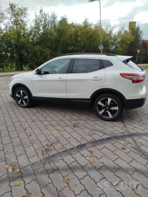 Balts Nissan Qashqai 2014 Jelgava, ar dzinēja tilpumu 1.60 L un nobraukumu 159 tūkst. km par 8000 €, foto 4 vietnē AUTOMOTO.COM.LV