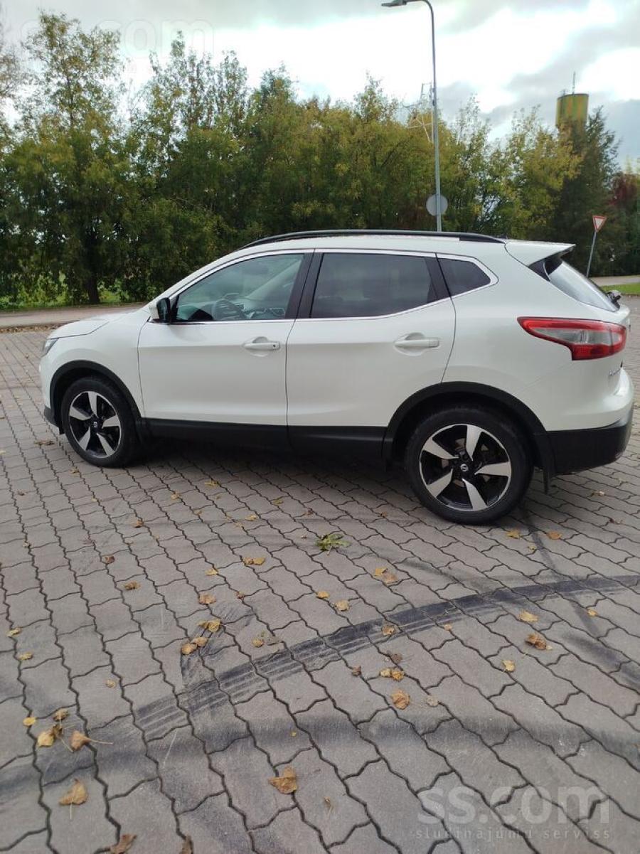 Balts Nissan Qashqai 2014 Jelgava, ar dzinēja tilpumu 1.60 L un nobraukumu 159 tūkst. km par 8000 €, foto 4 vietnē AUTOMOTO.COM.LV