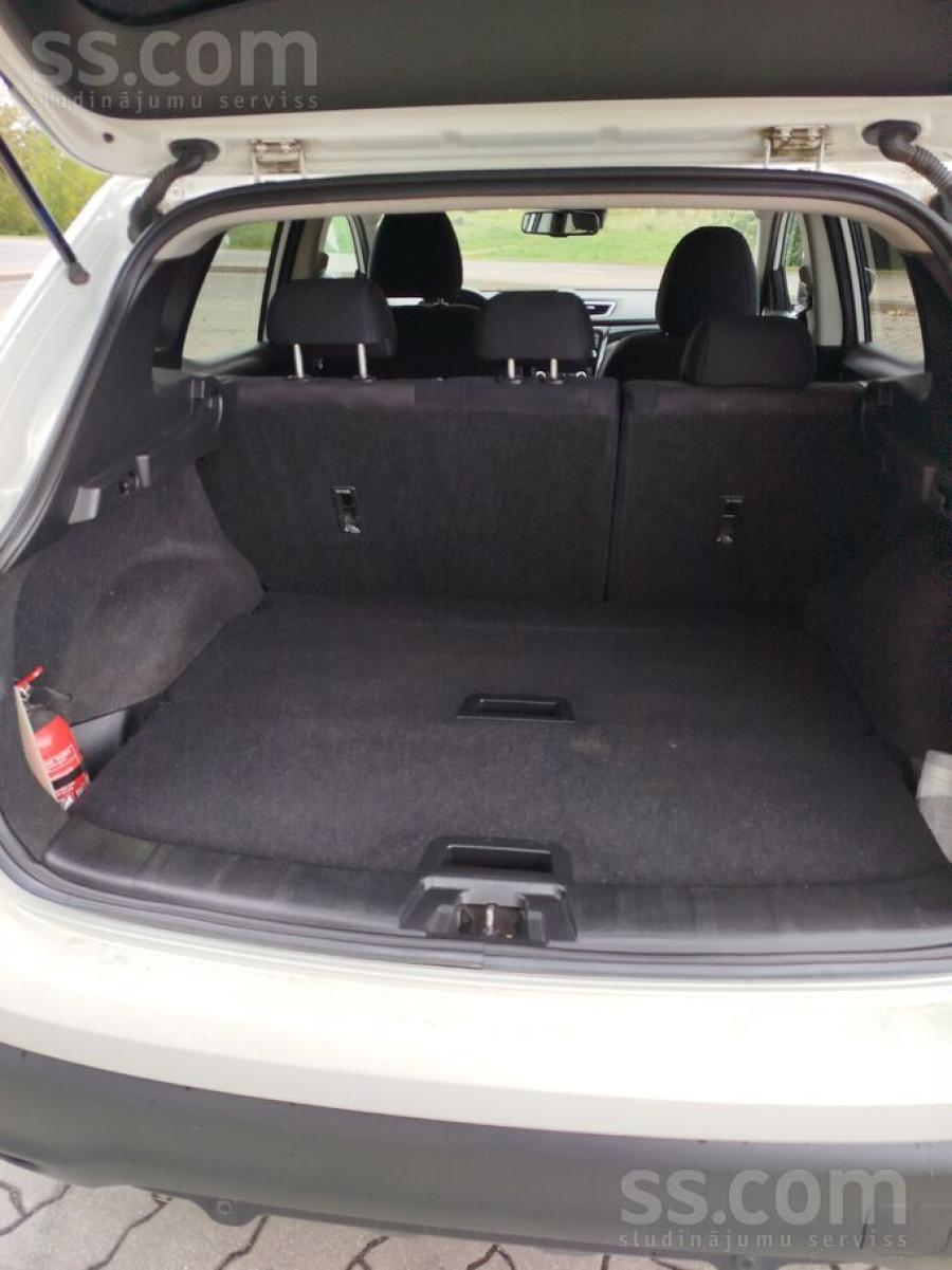 Balts Nissan Qashqai 2014 Jelgava, ar dzinēja tilpumu 1.60 L un nobraukumu 159 tūkst. km par 8000 €, foto 11 vietnē AUTOMOTO.COM.LV