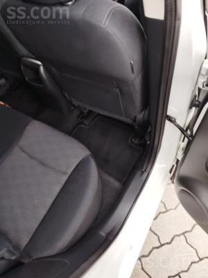 Balts Nissan Qashqai 2014 Jelgava, ar dzinēja tilpumu 1.60 L un nobraukumu 159 tūkst. km par 8000 €, foto 13 vietnē AUTOMOTO.COM.LV