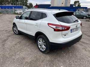 Balts Nissan Qashqai 2014 Rīga, ar dzinēja tilpumu 1.20 L un nobraukumu 139 tūkst. km par 9200 €, foto 3 vietnē AUTOMOTO.COM.LV
