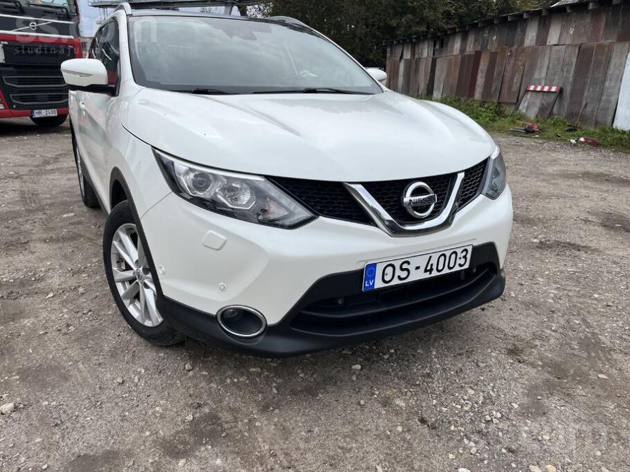Balts Nissan Qashqai 2014 Rīga, ar dzinēja tilpumu 1.20 L un nobraukumu 139 tūkst. km par 9200 €, foto 5 vietnē AUTOMOTO.COM.LV