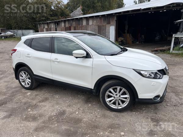 Balts Nissan Qashqai 2014 Rīga, ar dzinēja tilpumu 1.20 L un nobraukumu 139 tūkst. km par 9200 €, foto 6 vietnē AUTOMOTO.COM.LV